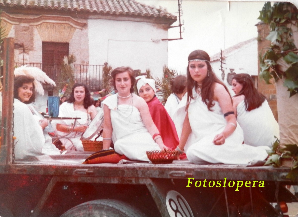 Carroza Romería de San Isidro Labrador. Amalia Del Caño, Natividad ...